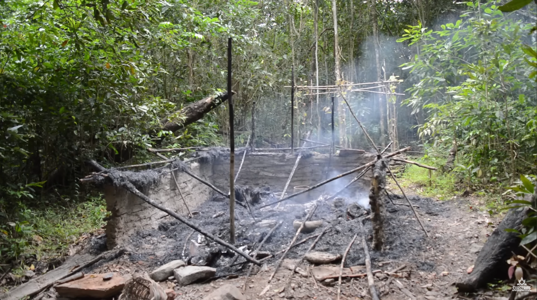 원시 기술 재현하는 유튜버 Primitive Technology 근황