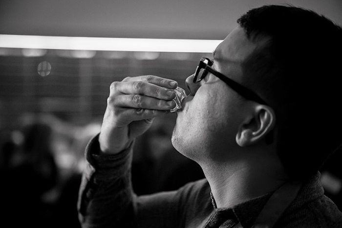 먹을 수 있는 신기한 물병 - DogDrip.Net 개드립