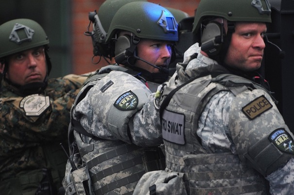 보스턴 테러 당시 동원된 미국 기관들.jpg - 스퀘어 카테고리