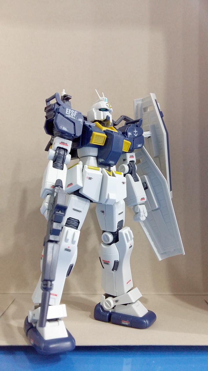 세번째로 만든 HGGT 육전형 건담 S형 썬더볼트 버전