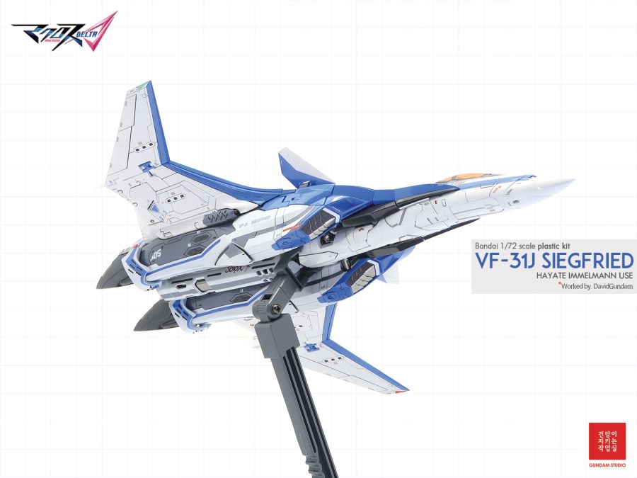 [반다이 마크로스] 1/72 VF-31J 지크프리드 하야테 전용기 | 프라모델 캐릭터모형 갤러리