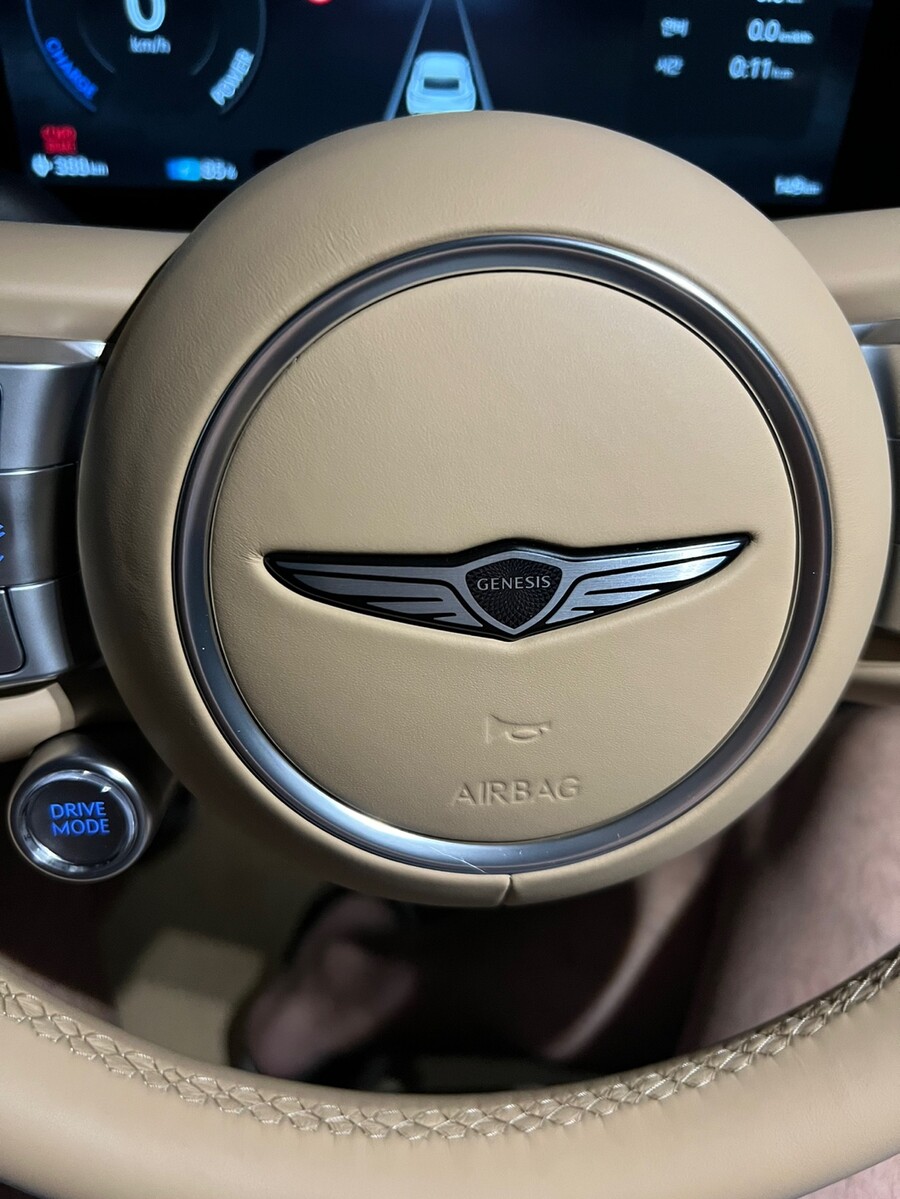 10개월만에 gv60 스탠다드 2WD 출고 받았습니다. | 자동차 갤러리