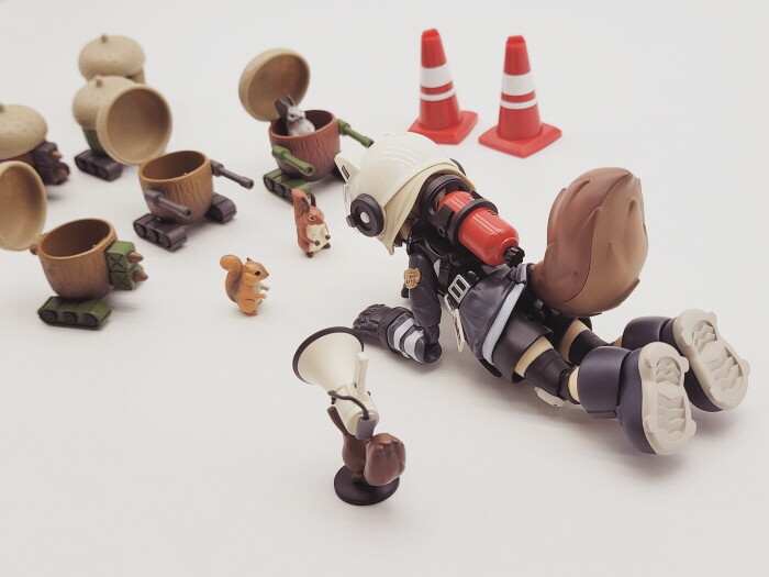 DONGURI TANK 람쥐 땅크 부대