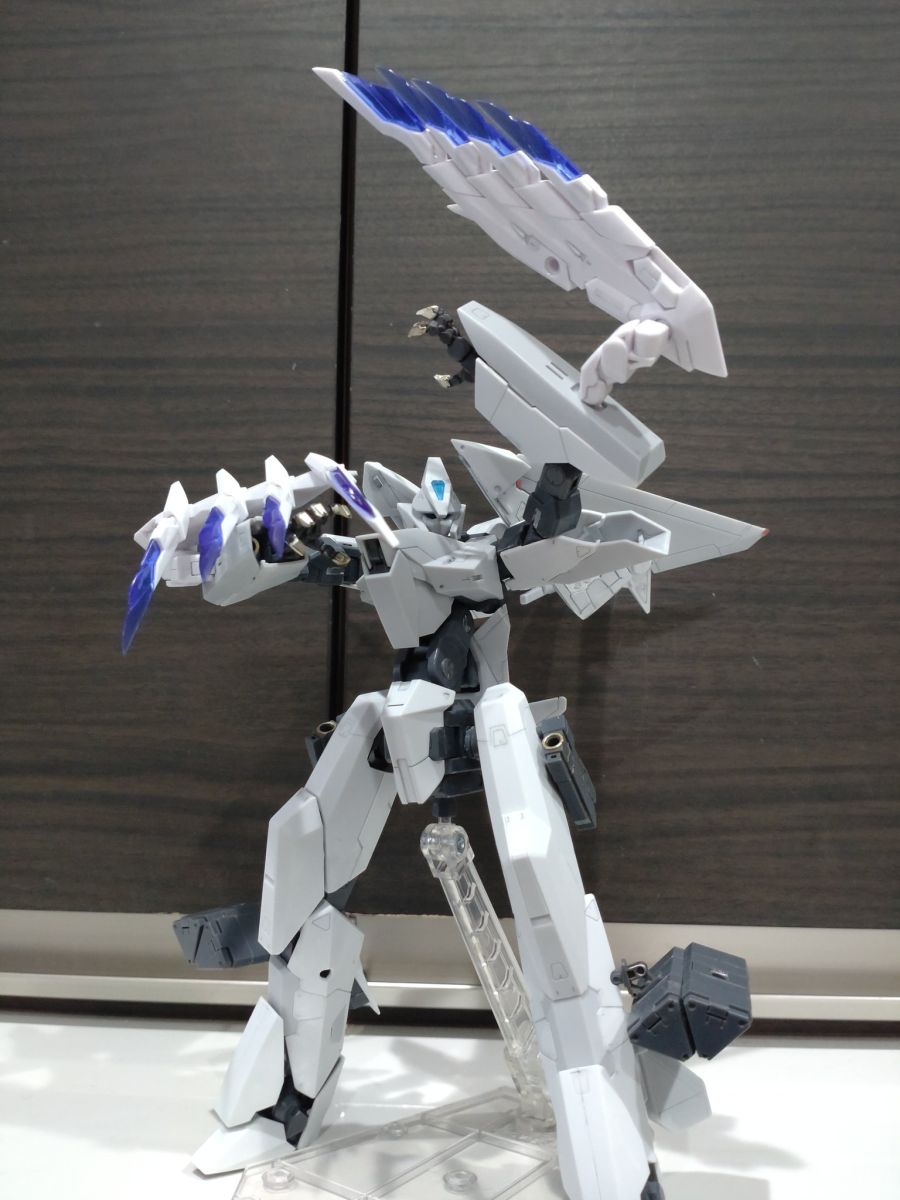 [코토부키야] M.S.G 헤비 웨폰 유닛 윙 엣지 + 메카 조합 사진 | 프라모델 정보