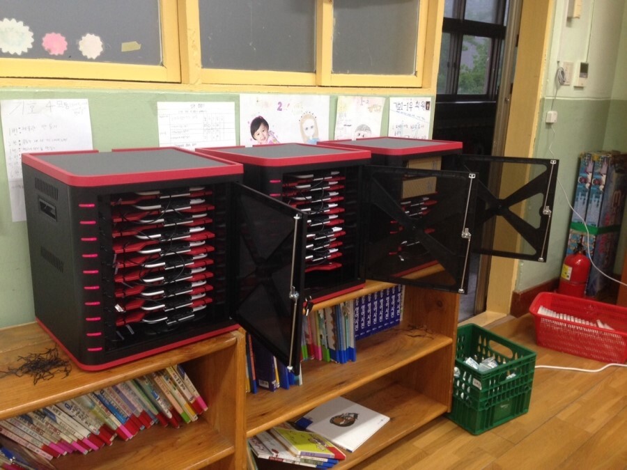 북유게 어르신들은 잘 모르는 요즘 학교 교실 필수 비품 | 정치유머 게시판