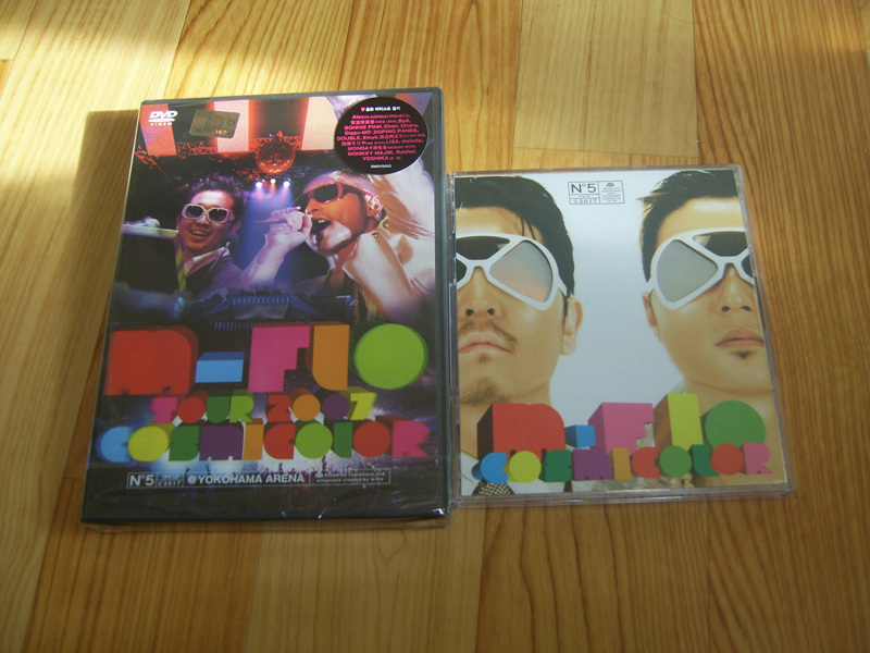 mflo tour2007 COSMICOLOR