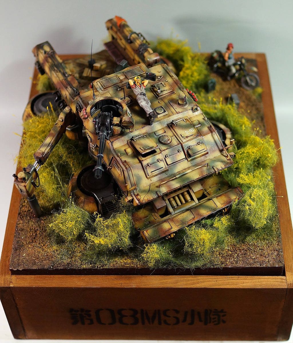 135 UCHG MS08 Team 호버트럭 디오라마