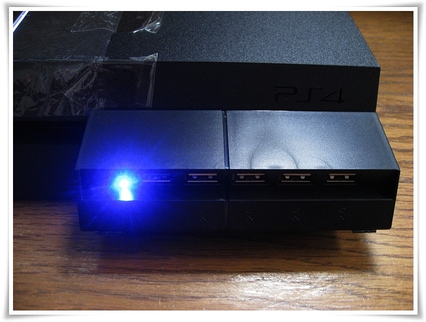 PS4 전용 5 포트 USB 허브 | 오픈 케이스 갤러리