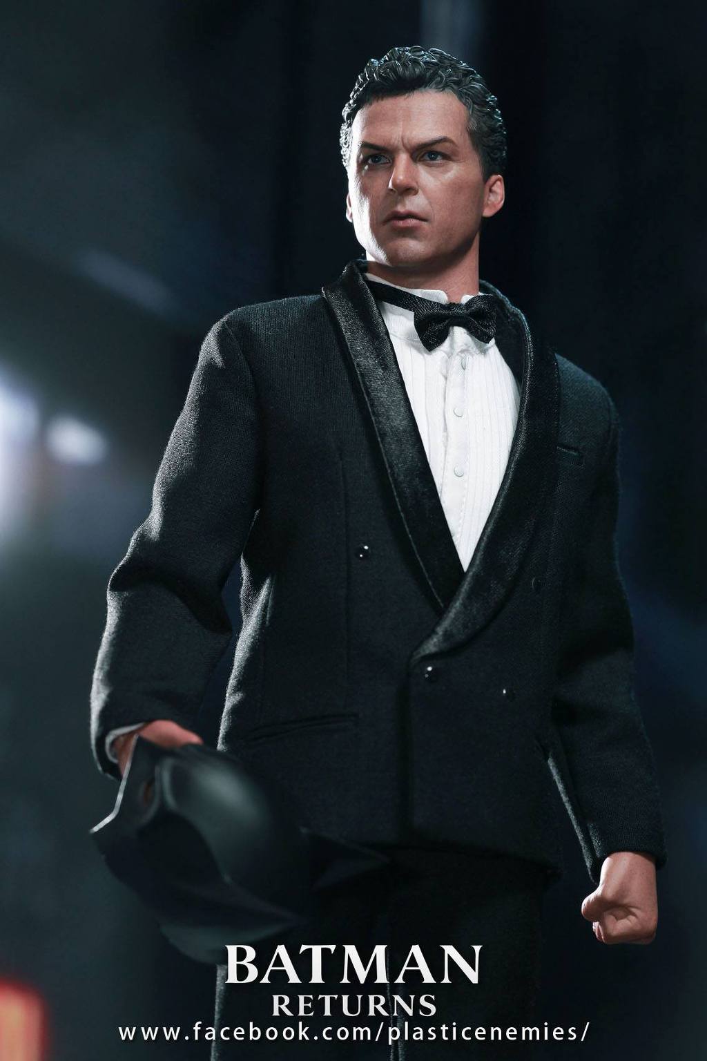 [핫토이] 배트맨 리턴즈 - 1/6 배트맨/브루스 웨인 Final Prod | 피규어 정보