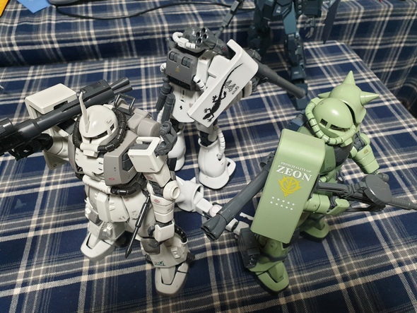 간만에 MG 자쿠2 만드니 잼나네요 | 프라모델 이야기 | RULIWEB