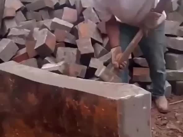 깔끔하게 쪼개지는 돌.mp4 | 유머 게시판 | RULIWEB