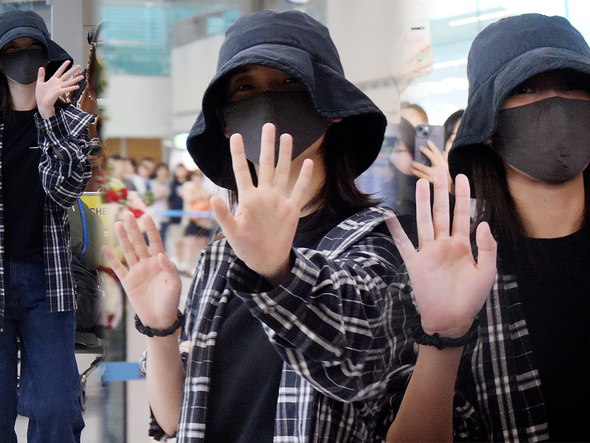 2024.08.04 아이유 인천국제공항 입국(스피넬) | 아이유 | RULIWEB