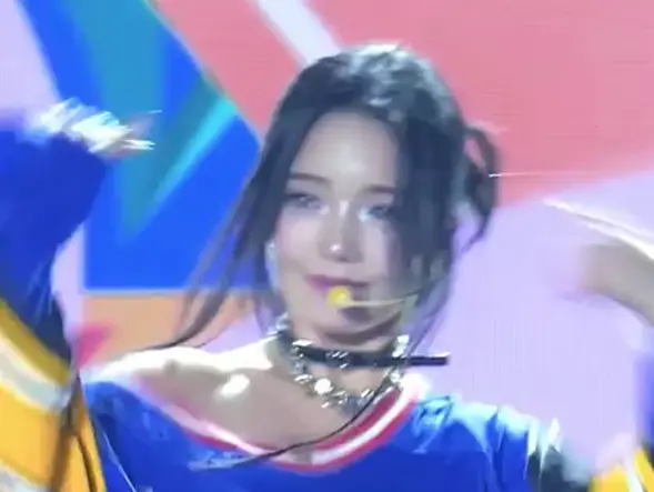 바지가 짧은 복장 gif | 유머 게시판 | RULIWEB