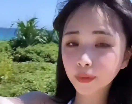 적당한 가슴 크기 gif | 유머 게시판 | RULIWEB