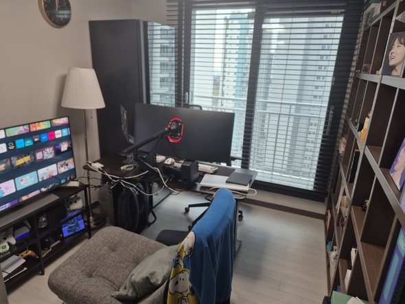 10년된 48인치 FHD TV 43인치 최신형 게이밍 TV로 바꾼후기