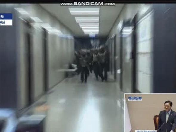 특전사 실드 치는 애들은 | 유머 게시판 | RULIWEB