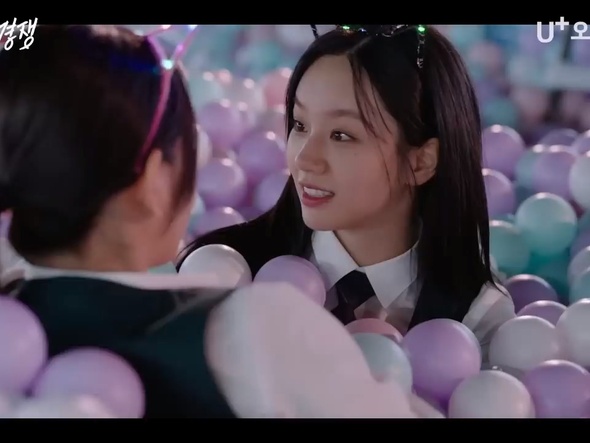 요새 OTT에서 볼수있는 혜리의 동성 키스