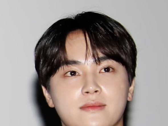 단독 더보이즈 주학년 활동 중단 이유日 전 AV배우와 사적 만남