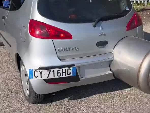 머플러 튜닝한 경차