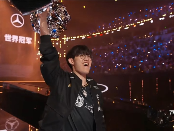 롤 현시점 T1에서 이미지가 가장 이상하게 변한 멤버